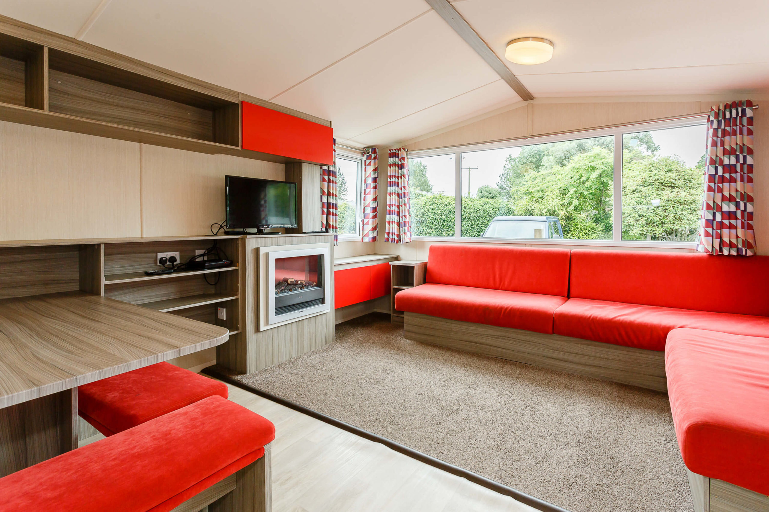 Clover Caravan - Talacre Beach - Darwin Escapes