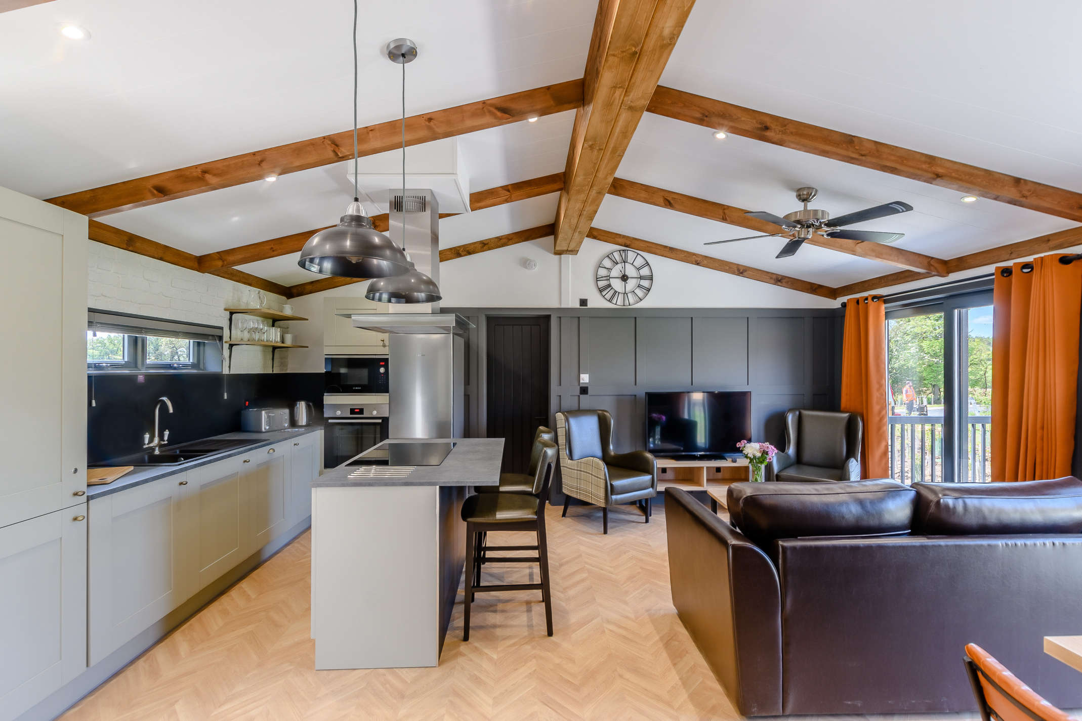 Claverdon Lodge Premier | Darwin Escapes