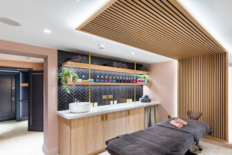 have you seen our new spa at The Springs? | Darwin Escapes